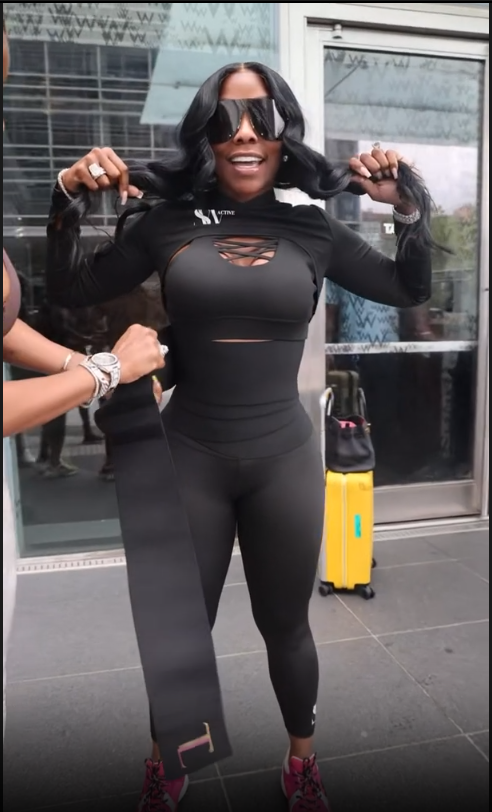 Snatch Wrap – Stormy Wellington